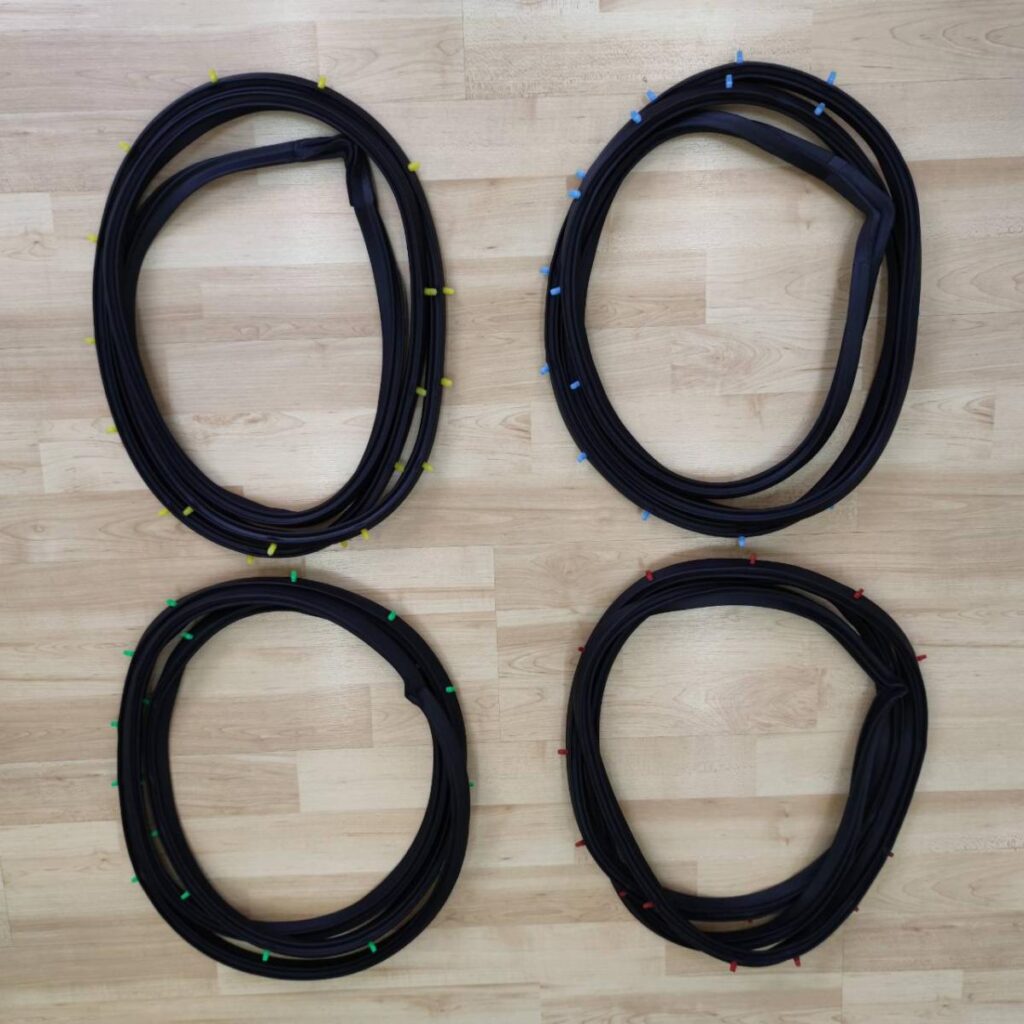 ยางขอบประตู Mazda M323 GL 1977-80 คู่หน้า หลัง ซ้าย ขวา มาสด้า เอ็ม323 ...