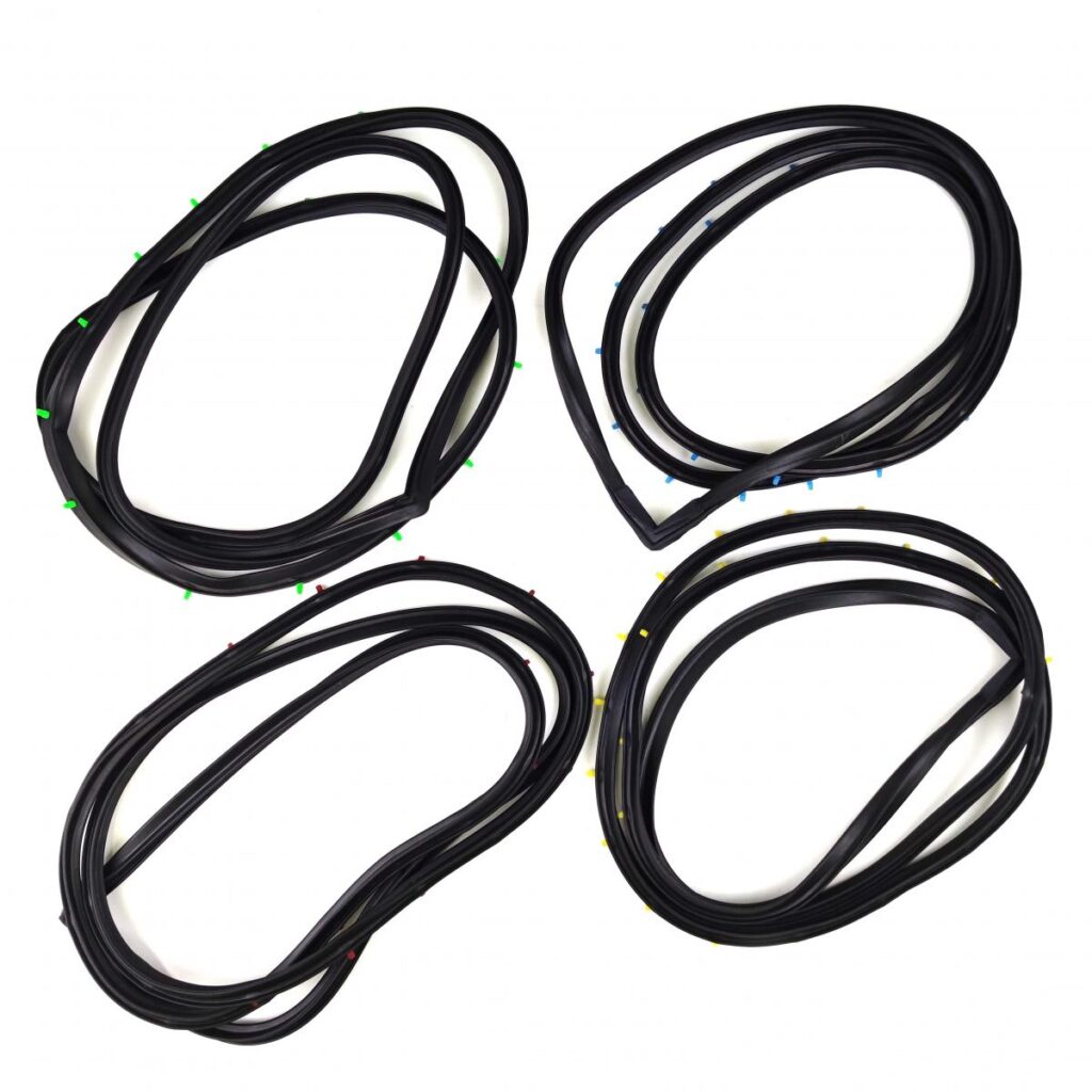 ยางขอบประตู Toyota Corona MARK II RX12 1972-76 คู่หน้า หลัง ซ้าย ขวา ...